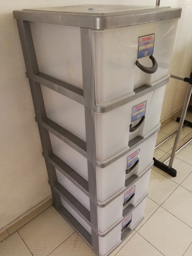 Preloved 5 Tier Plastic Storage Drawers, Furniture & Home Living ...