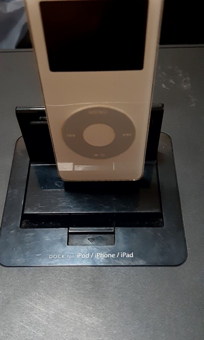 Rare/Unique iPhone/iPod/iPad plug n Play Dynamic Bass Sound System ...