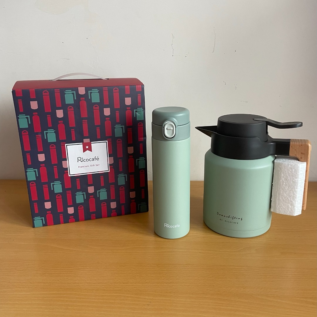 Ricocafe Premium Set 北歐保溫壺+陶瓷塗層彈跳杯500ML 灰綠 真空 不鏽鋼 保溫壺 保溫瓶 全新 #23吃土季, 家具及居家用品, 廚具和餐具, 茶具配件在旋轉拍賣