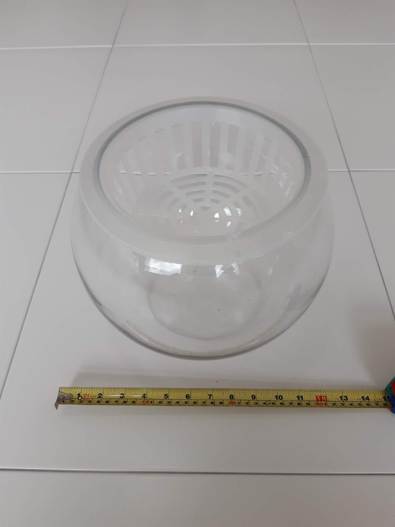 Round aquarium fish tank glass - 30 x 23cm $18, Pet Supplies, Homes ...