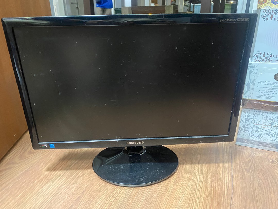 Samsung Monitor, Computers & Tech, Desktops on Carousell