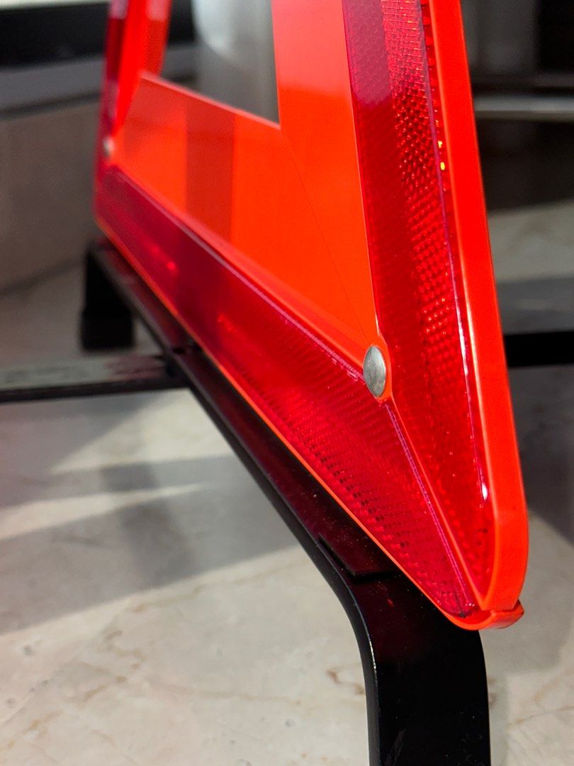 Save a life. Breakdown Triangle safety sign., Car Accessories, Car ...