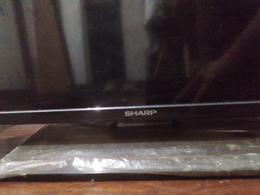 SHARP 32" LED TV, TV & Home Appliances, TV & Entertainment, TV on Carousell