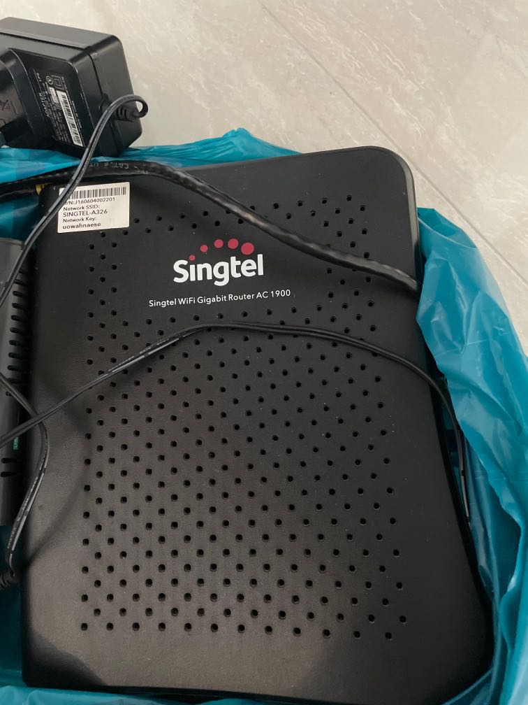 Singtel wireless router + optical network terminal, Computers & Tech ...