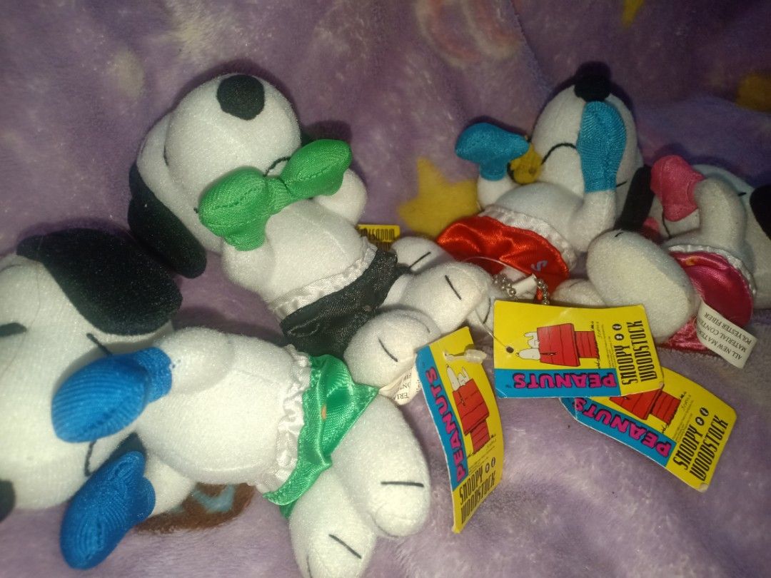 SNOOPY boxing charms on Carousell