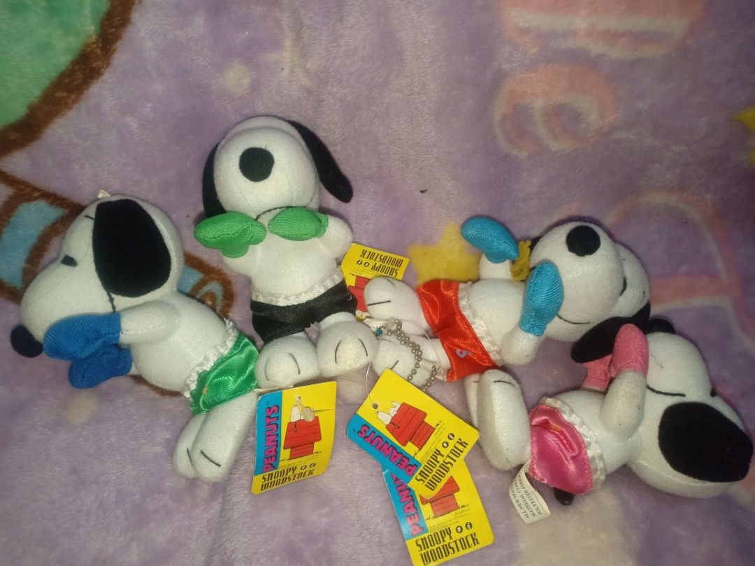 SNOOPY boxing charms on Carousell