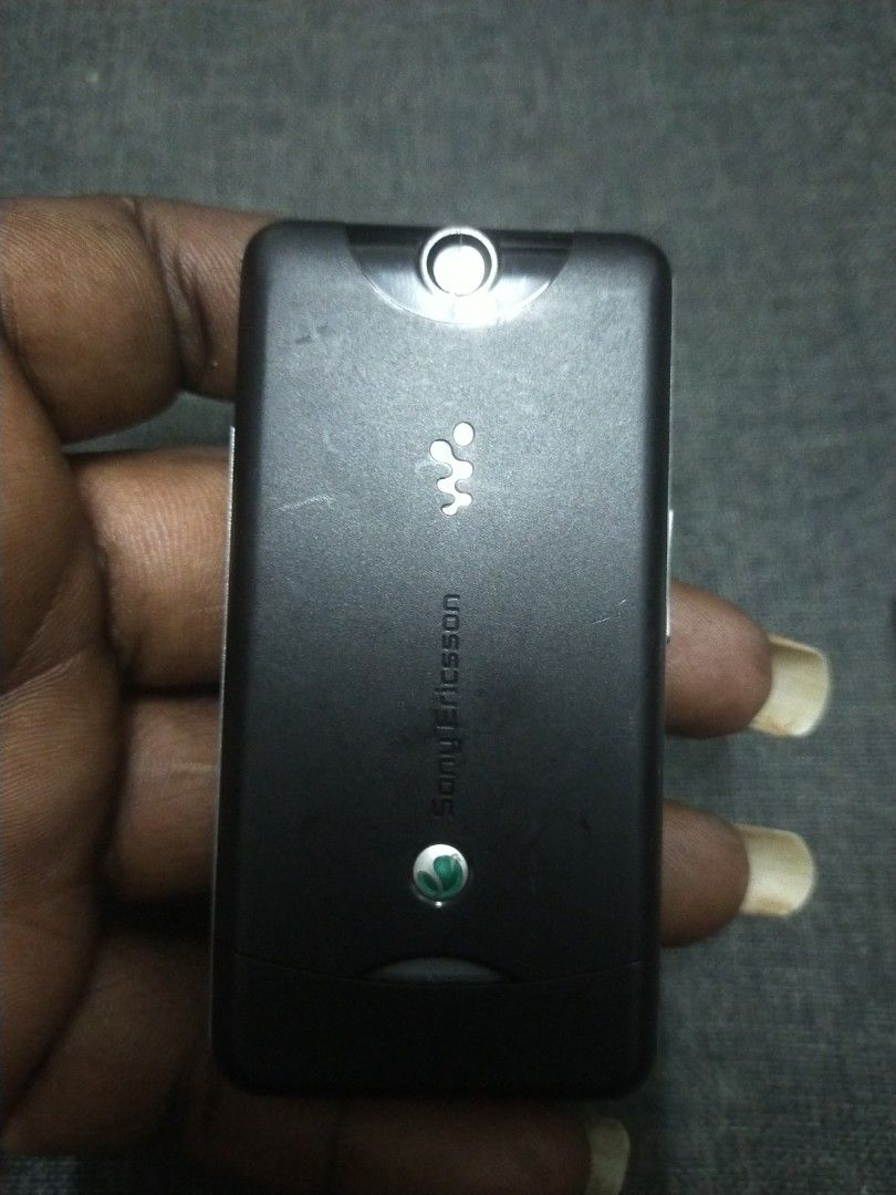 Sony Ericsson walkman W205, Mobile Phones & Gadgets, Mobile Phones ...