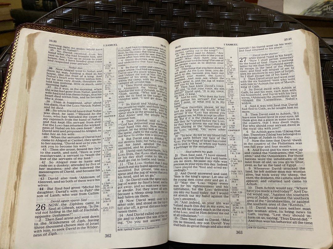 The Scofield Study Bible ( NKJV), Hobbies & Toys, Books & Magazines ...