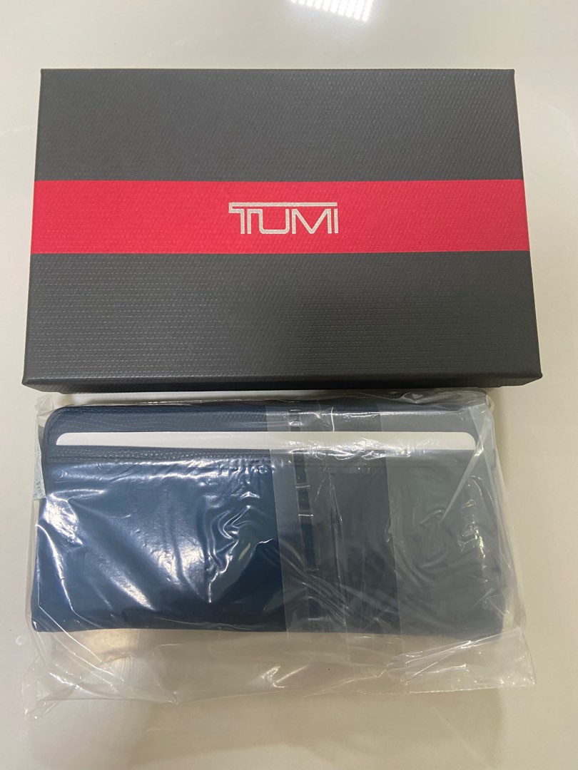 Tumi Wallet, Women's Fashion, Bags & Wallets, Wallets & Card Holders on ...