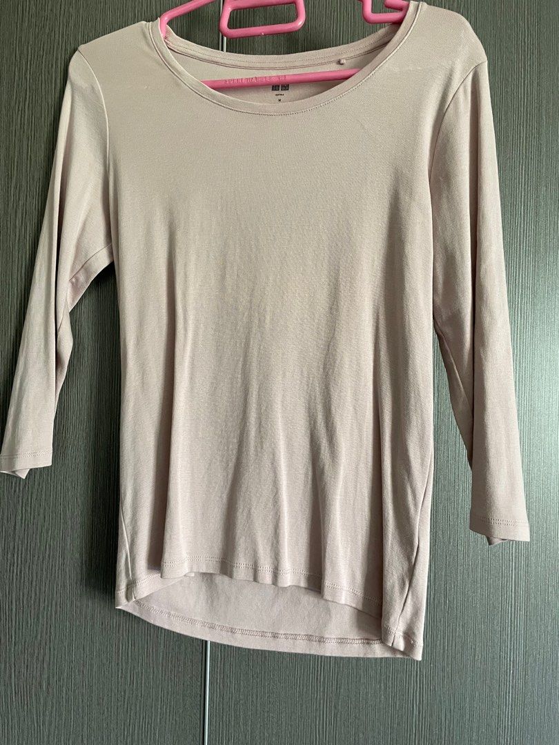 UNIQLO Light Pink 3/4 Top on Carousell