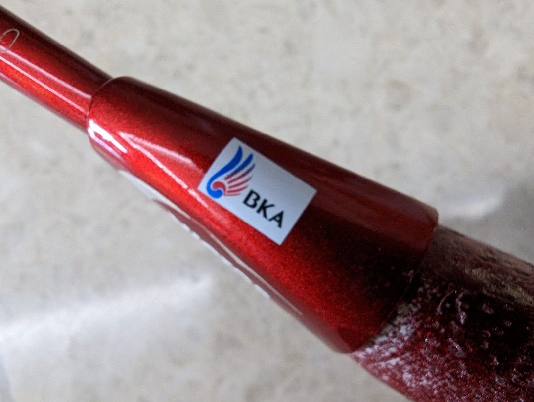 Victor Super Waves 36 Badminton racket, Sports Equipment, Sports ...