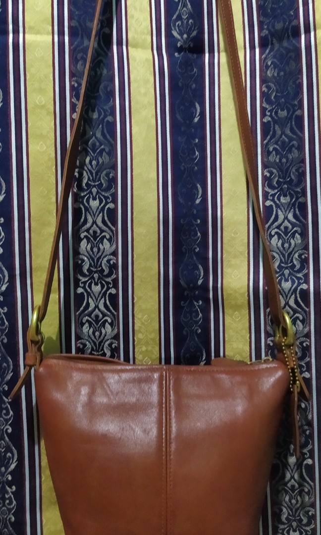 Vintage Coach 80's MacDougal Zip Sling Bag ( 1 night sale ) on Carousell