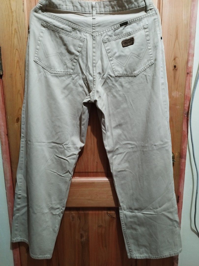 Wrangler Chinos, Men's Fashion, Bottoms, Chinos on Carousell