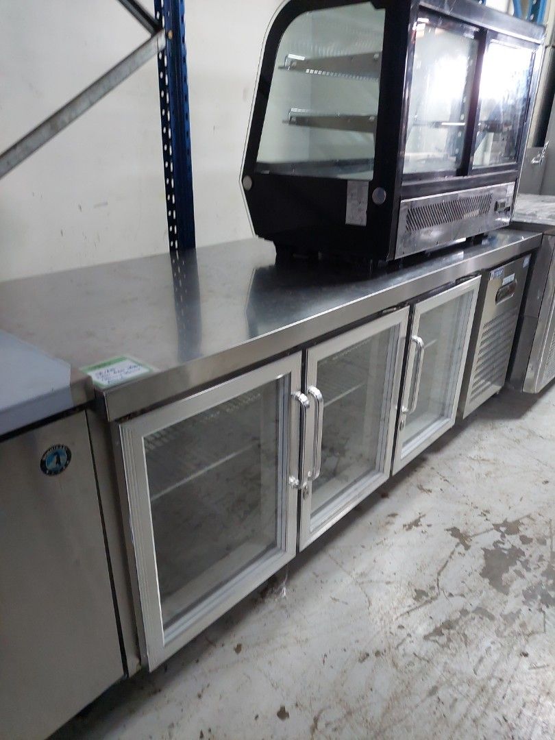 3 Door Glass Chiller, 1900mm x 760mm x 850h, TV & Home Appliances ...