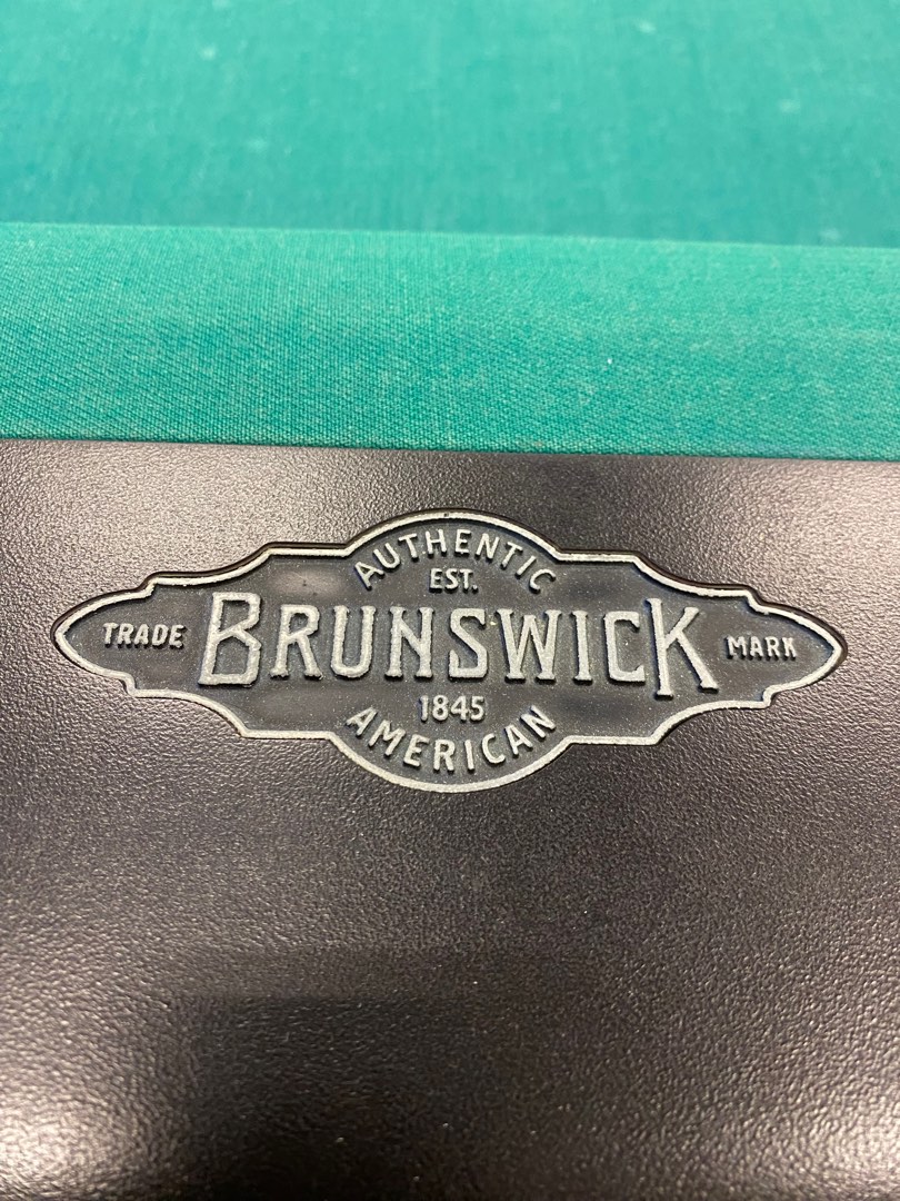 9 feet Brunswick Tournament Edition Pool Table, Hobbies & Toys, Toys ...