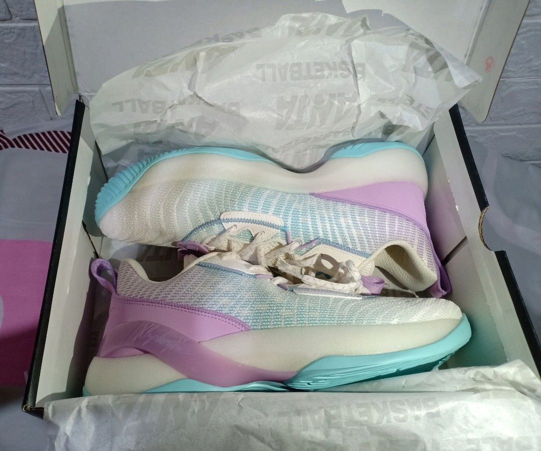 Anta Klay Thompson Light Cavalry 7, Men's Fashion, Footwear, Sneakers ...