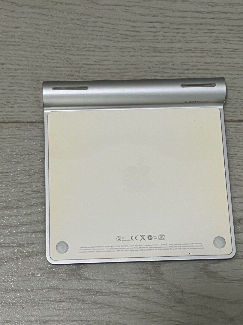 Apple Magic Trackpad 1st Gen, Computers & Tech, Parts & Accessories ...