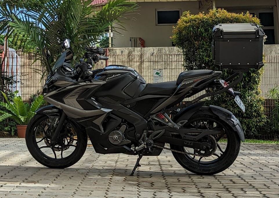 Bajaj Pulsar RS200, Motorcycles, Motorcycles for Sale, Class 2B on ...