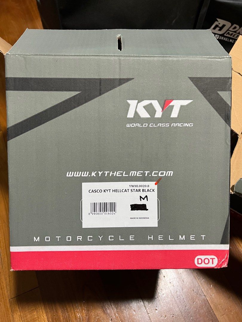 CASCO KVT HELLCAT STAR BLACK PSB LTA Approved, Motorcycles, Motorcycle ...