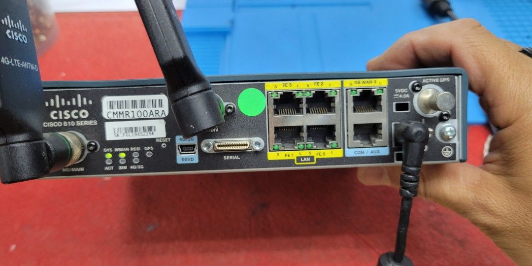 cisco 819-4g router, 電腦＆科技, 電腦周邊及配件, Wifi及上網相關產品 - Carousell