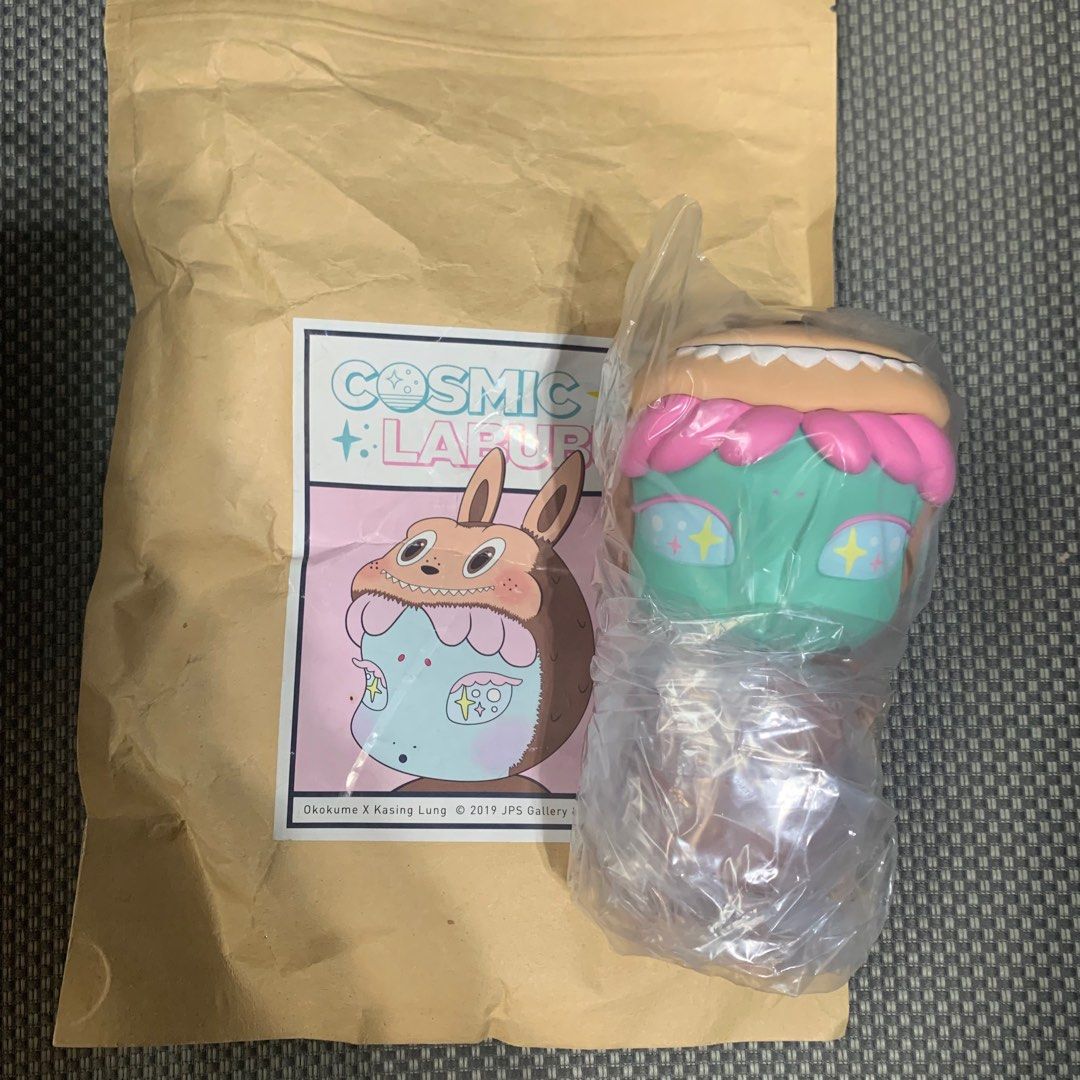 COSMIC GIRL LABUBU 全新現貨, 興趣及遊戲, 玩具 & 遊戲類 - Carousell