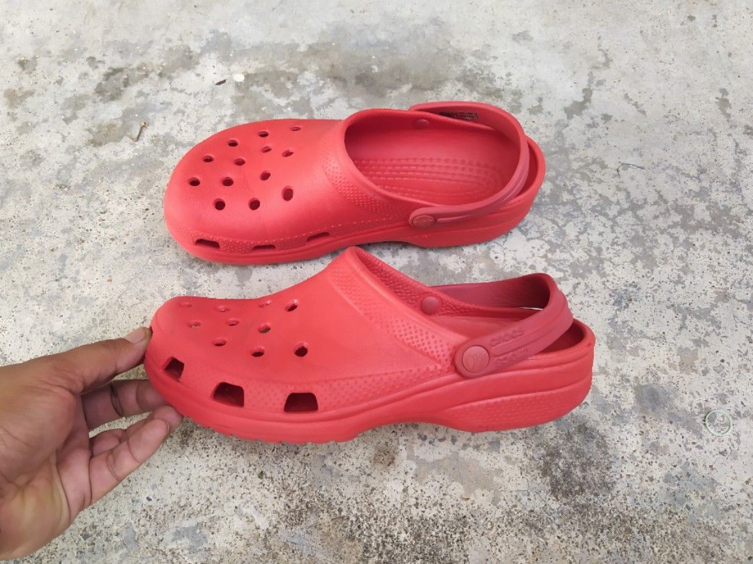 Crocs clog italy, Men's Fashion, Footwear, Flipflops and Slides on ...