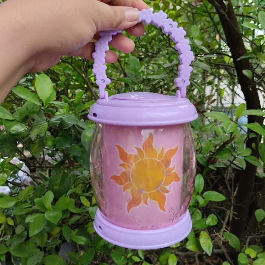 DISNEY Tangled Rapunzel Lamp light on Carousell
