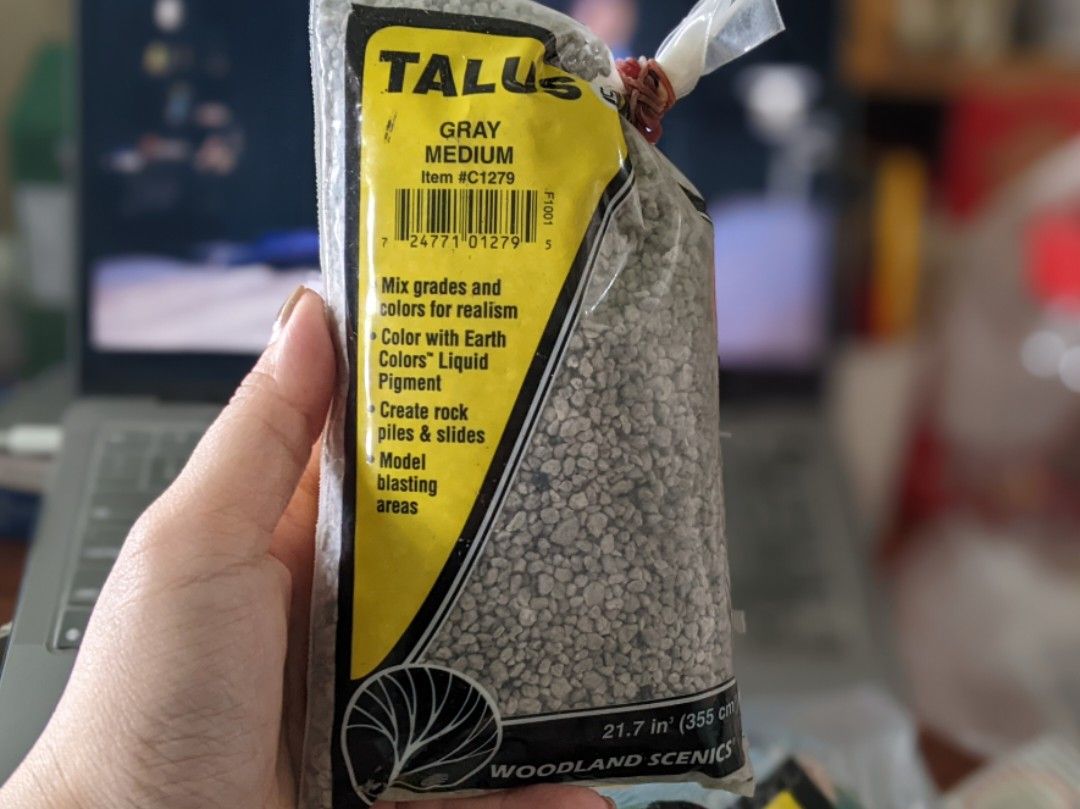 Foliage Cluster and Talus Rock, Hobbies & Toys, Stationery & Craft ...