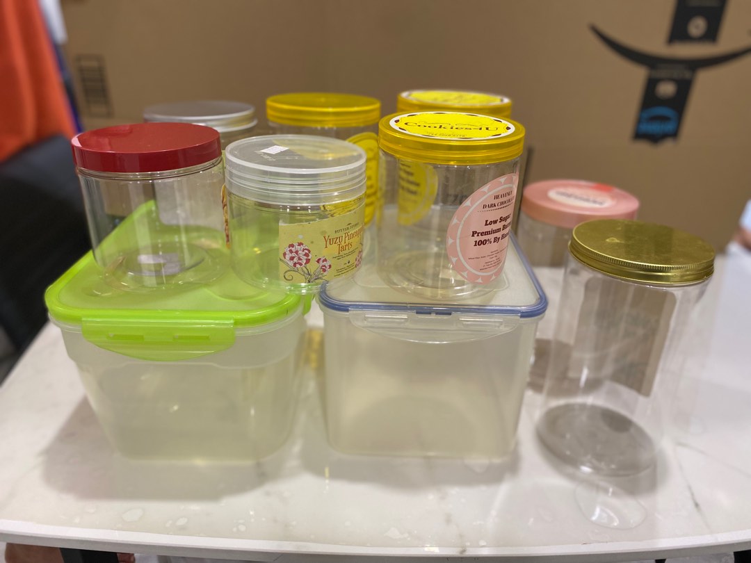 FREE food containers, Furniture & Home Living, Kitchenware & Tableware ...