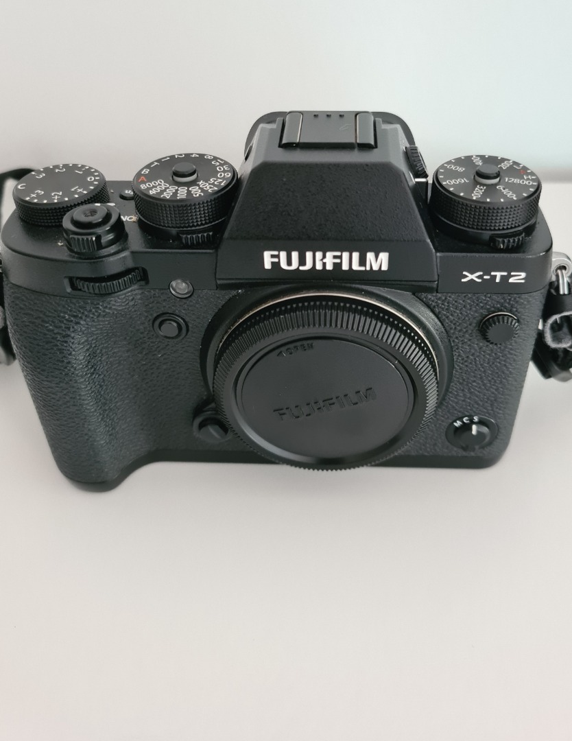 Fujifilm xt2, Photography, Cameras on Carousell