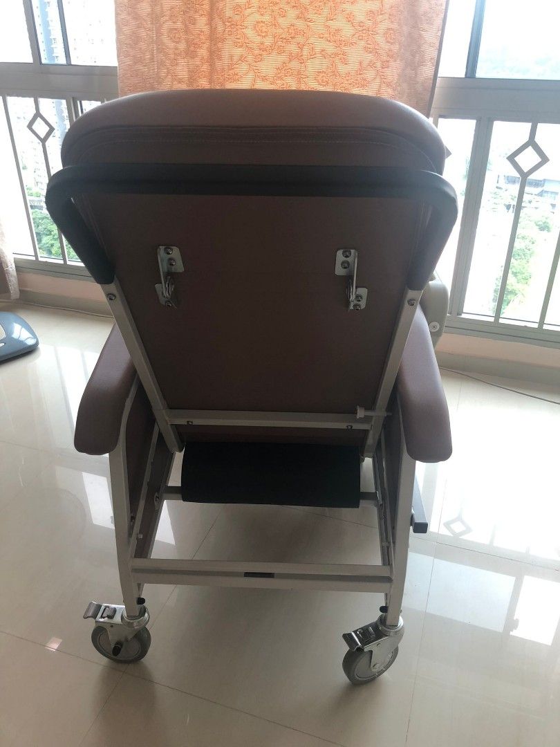 Geriatric Chair, Furniture & Home Living, Furniture, Chairs on Carousell