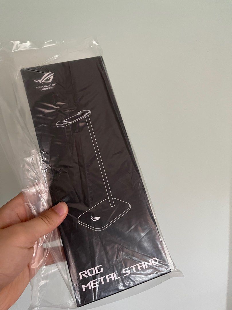Headset Stand, Audio, Headphones & Headsets on Carousell