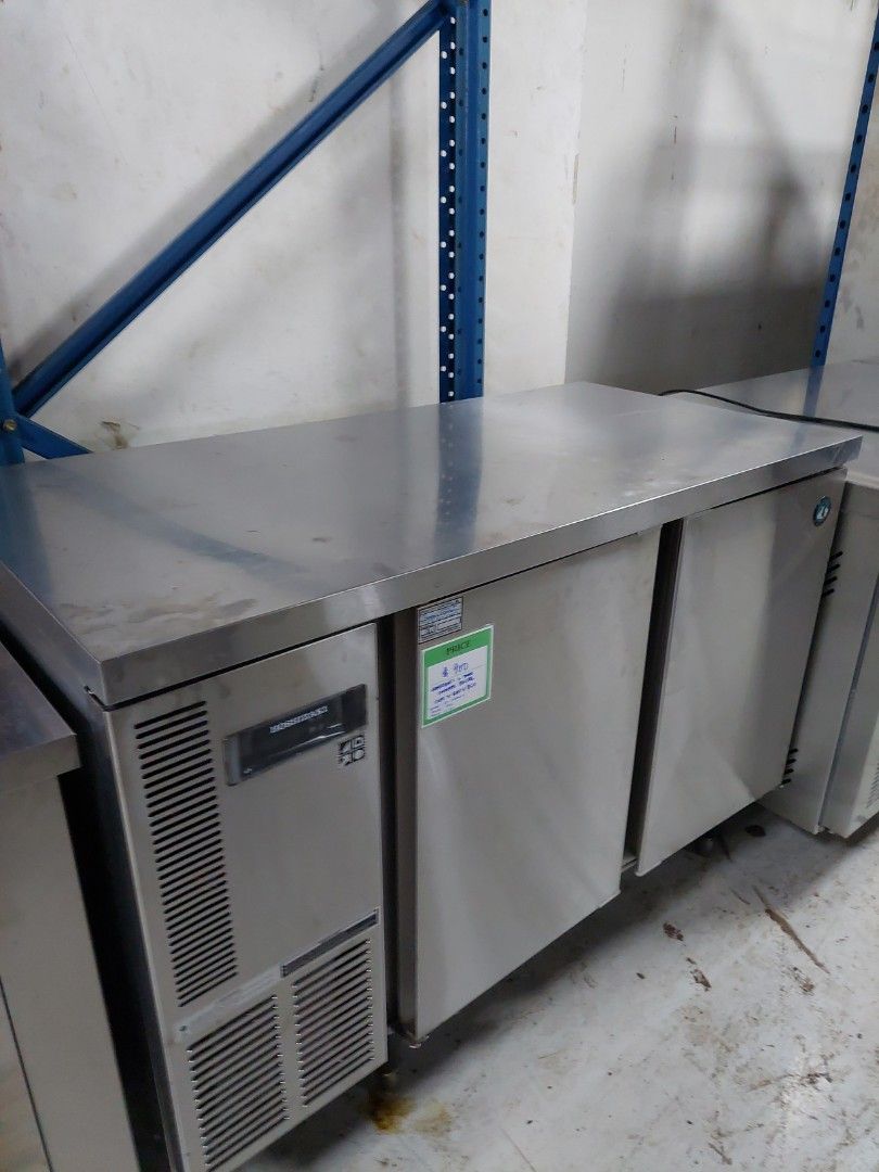 Hoshizaki 2 Door Counter Chiller, 1200mm x 600mm x 850mmh, TV & Home ...