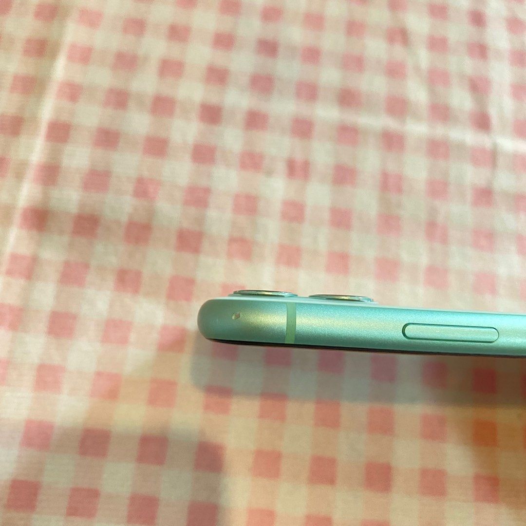 iphone 11 mint green 64gb on Carousell