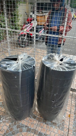 JUMBO BLACK POTS WITH PLATES - To Ilang Ilang QC, Furniture & Home ...