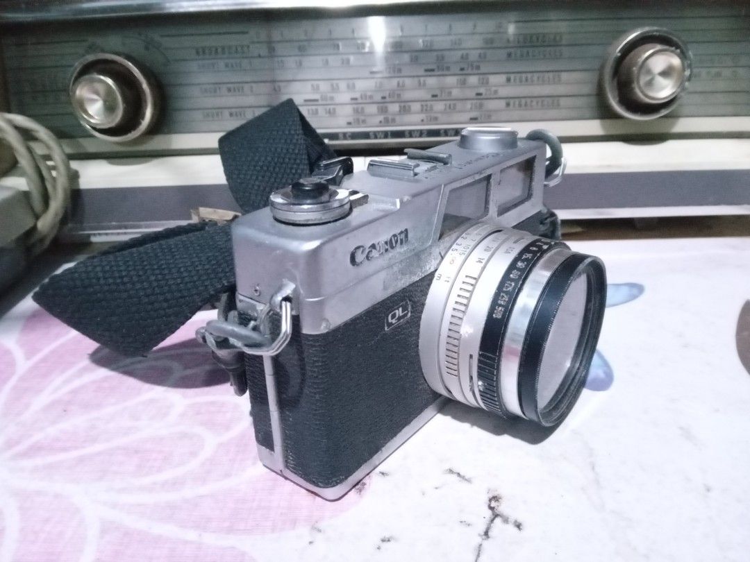 Kamera analog jadul Canon QL 17 Rangefinder koleksi antik dekorasi vintage pajangan retro klasik ...