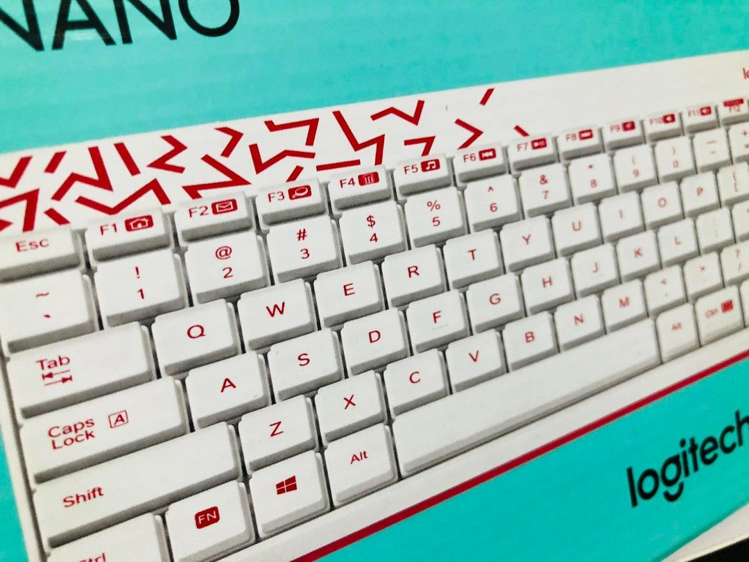 Logitech Mk240 Nano Wireless Keyboard Mouse Combo White Computers And Tech Parts And Accessories