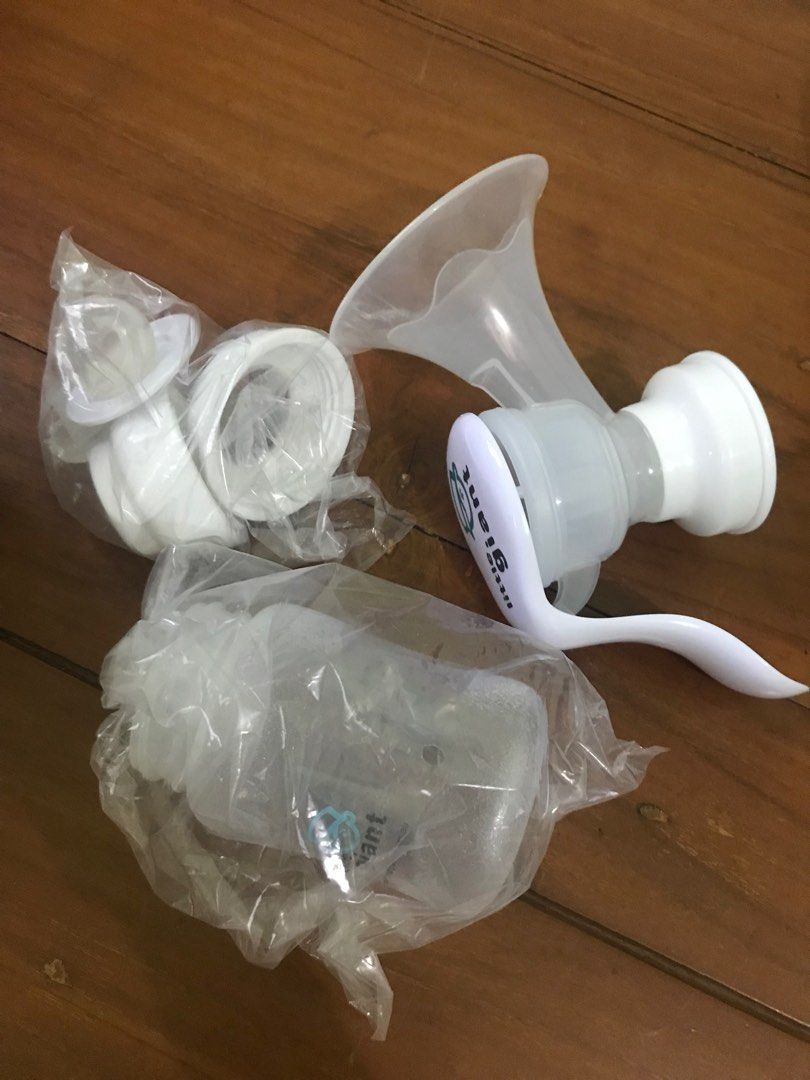 Manual Breast Pump Emily Little Giant, Bayi & Anak, Perawatan & Makanan ...