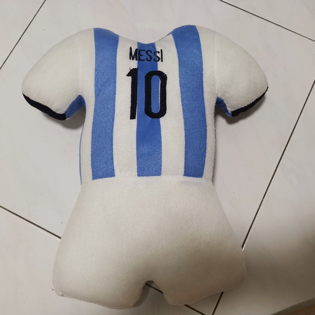 Messi pillow, Hobbies & Toys, Toys & Games on Carousell