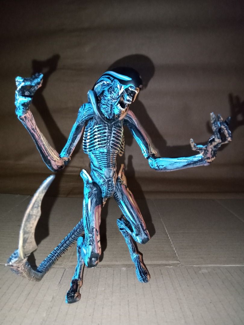 NECA Alien 3 Dog Alien Xenomorph Figure (NES Video Game Version ...