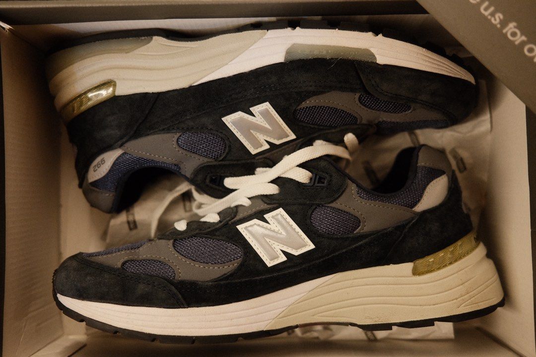 New Balance 992 Navy US9.5, Men's Fashion, Footwear, Sneakers on Carousell