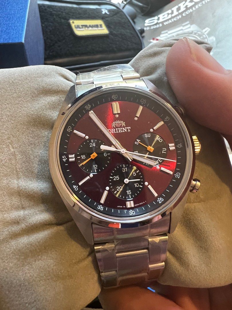 Orient Neo70s Red Panda Quartz, Men's Fashion, Watches & Accessories ...