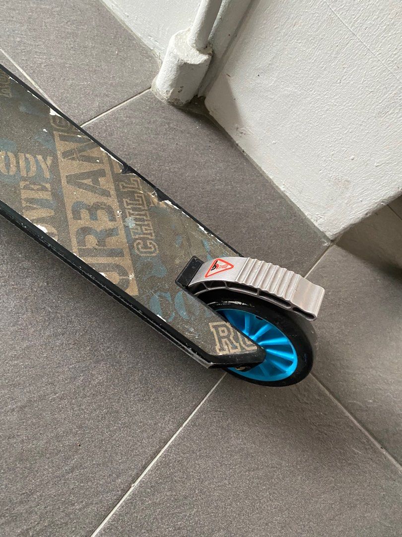 Oxelo mid 7 Scooter, Sports Equipment, Sports & Games, Skates ...