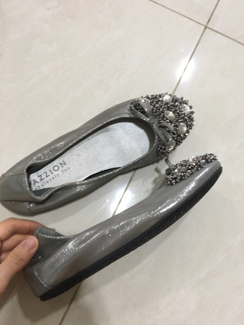 Pazzion shose, Women's Fashion, Footwear, Flats on Carousell