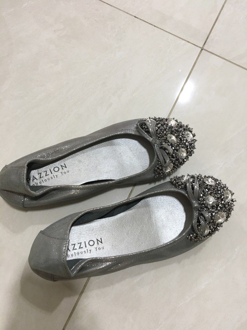 Pazzion shose, Women's Fashion, Footwear, Flats on Carousell