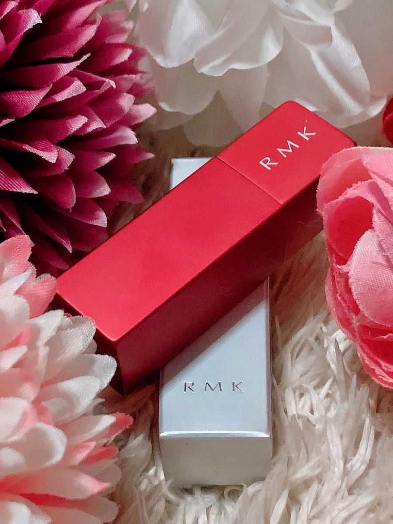 RMK Made in Japan Silk Matte Lip Color Combines a Creamy and a Powdery Finish Soft and Supple ...