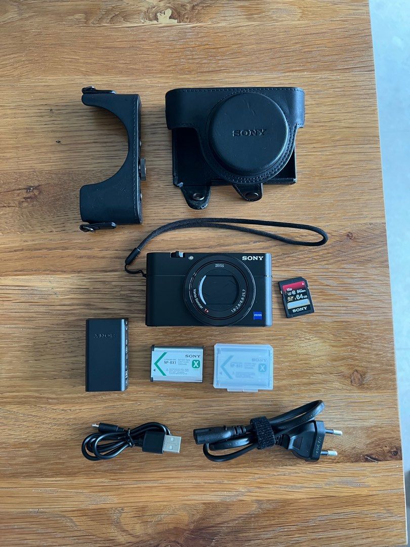 Sony Compact Digital Camera RX100, Photography, Cameras on Carousell