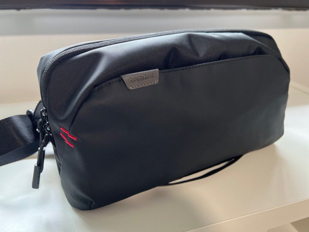 TomToc SteamDeck, Men's Fashion, Bags, Sling Bags on Carousell