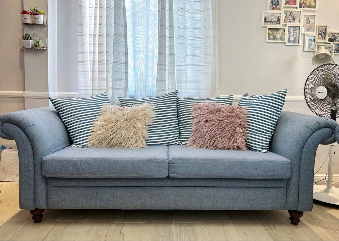 Transitional Sofa Set on Carousell