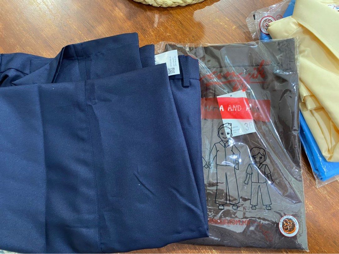 Uniform mrsm, Men's Fashion, Tops & Sets, Formal Shirts on Carousell